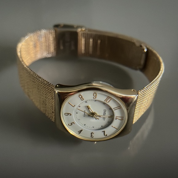 Embassy | Accessories | Embassy Womens Mesh Band Quartz Watch | Poshmark